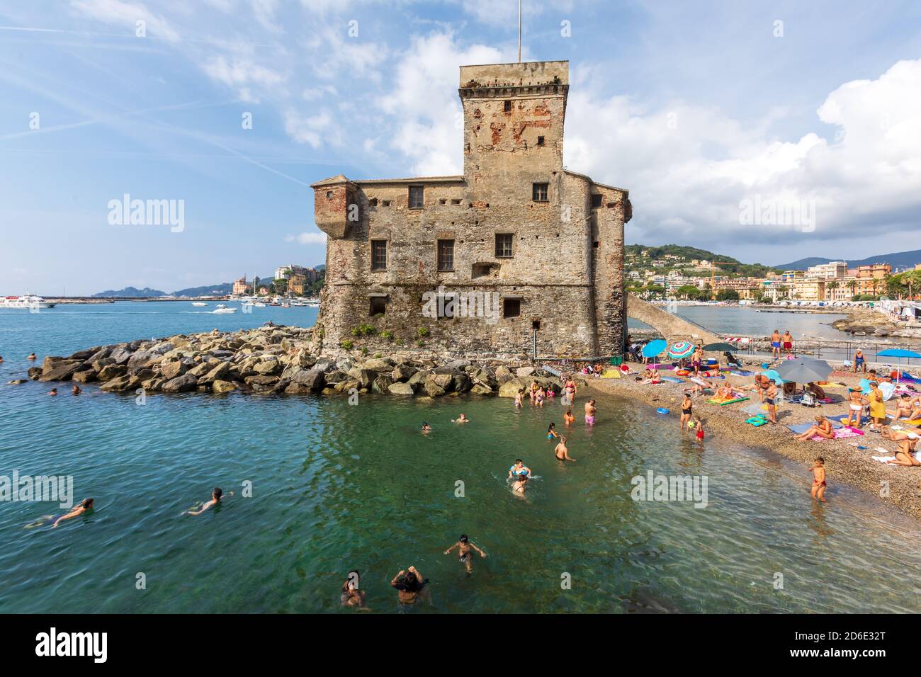 Rapallo beach -Fotos und -Bildmaterial in hoher Auflösung – Alamy