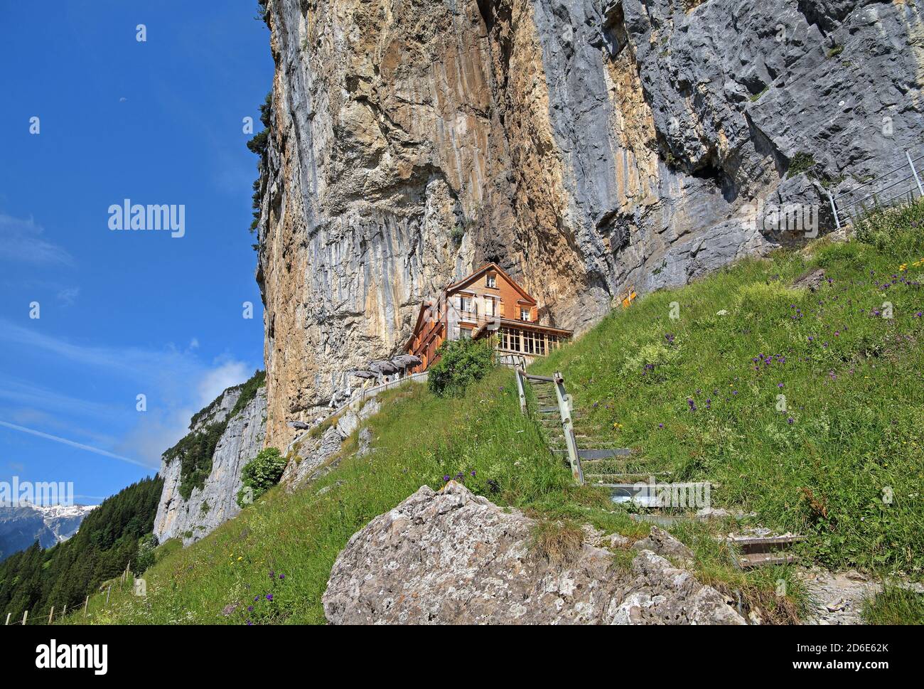 Berggasthaus Aescher-Wildkirchli im Alpsteingebirge, Wasserauen ...