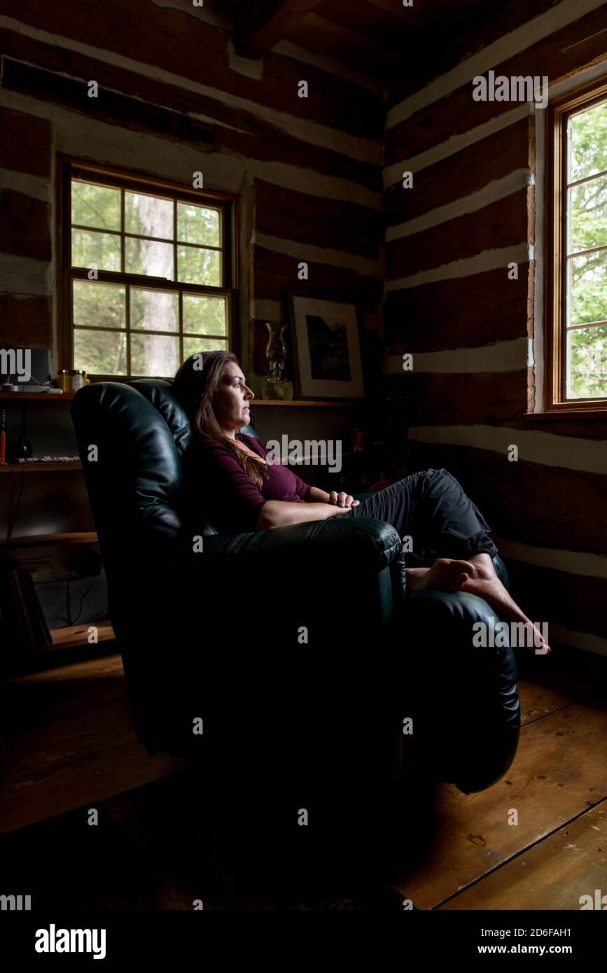 Mitte vierzig attraktiv attraktiv -Fotos und -Bildmaterial in hoher ...