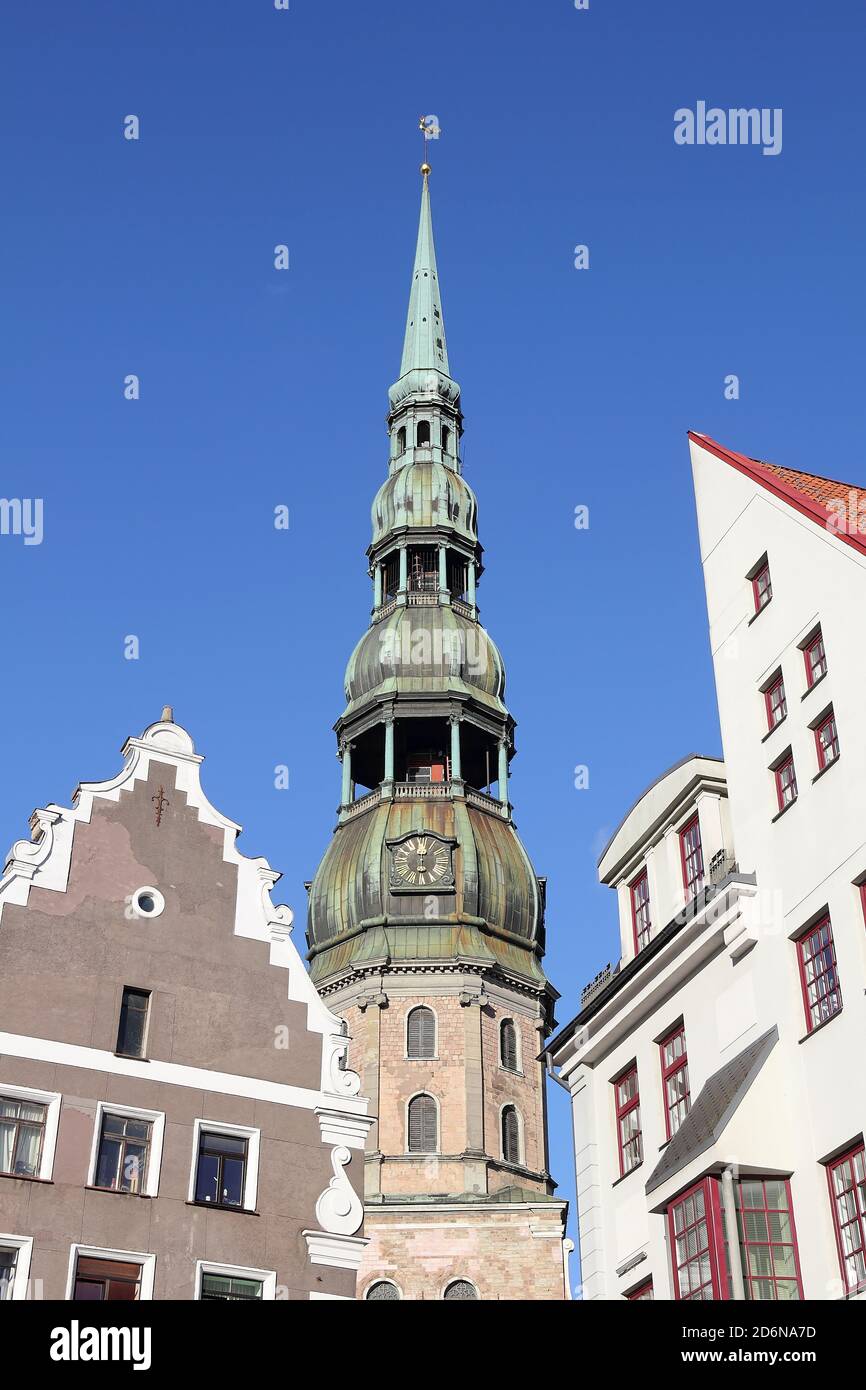 Kupferdach patina -Fotos und -Bildmaterial in hoher Auflösung – Alamy