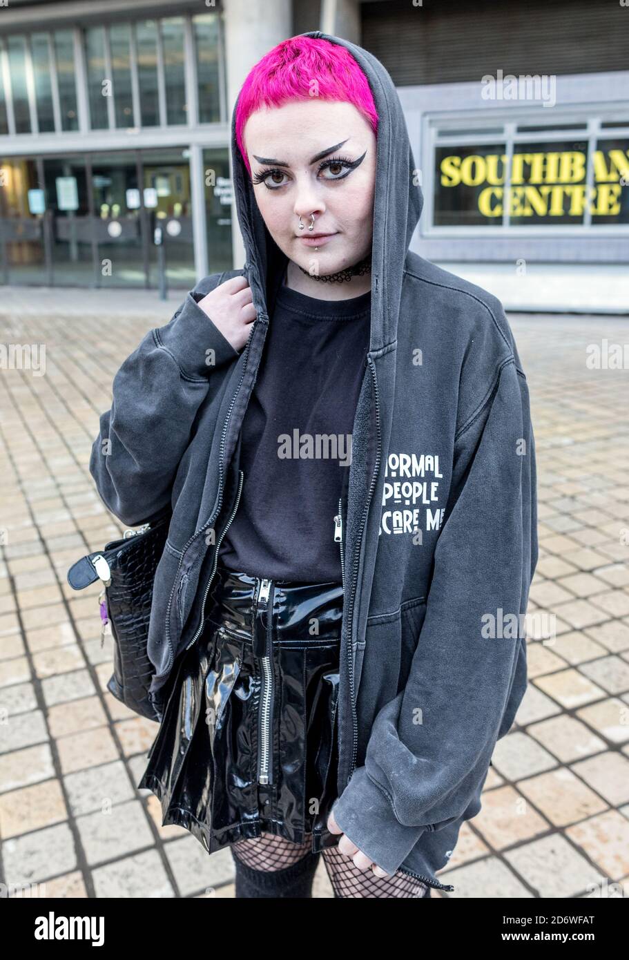 Punk teenagers -Fotos und -Bildmaterial in hoher Auflösung – Alamy