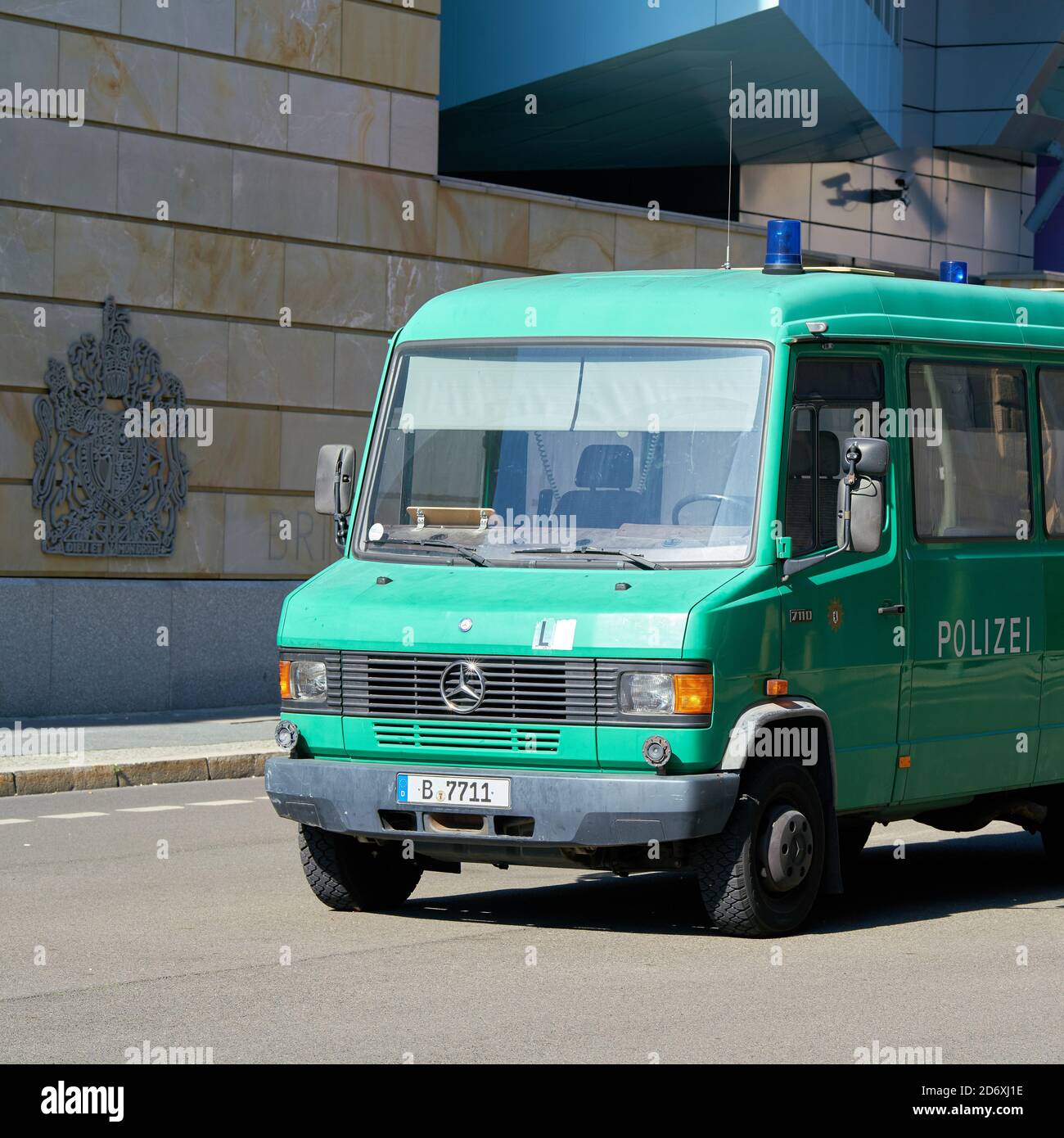 Schutzpolizei berlin -Fotos und -Bildmaterial in hoher Auflösung – Alamy