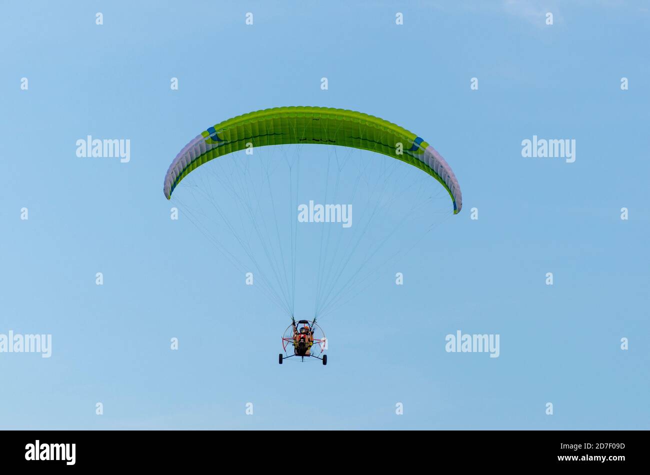 Motorized glider -Fotos und -Bildmaterial in hoher Auflösung – Alamy