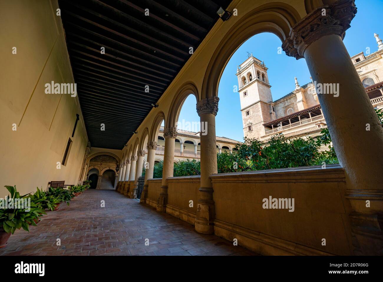 Arkaden und turmblick -Fotos und -Bildmaterial in hoher Auflösung – Alamy