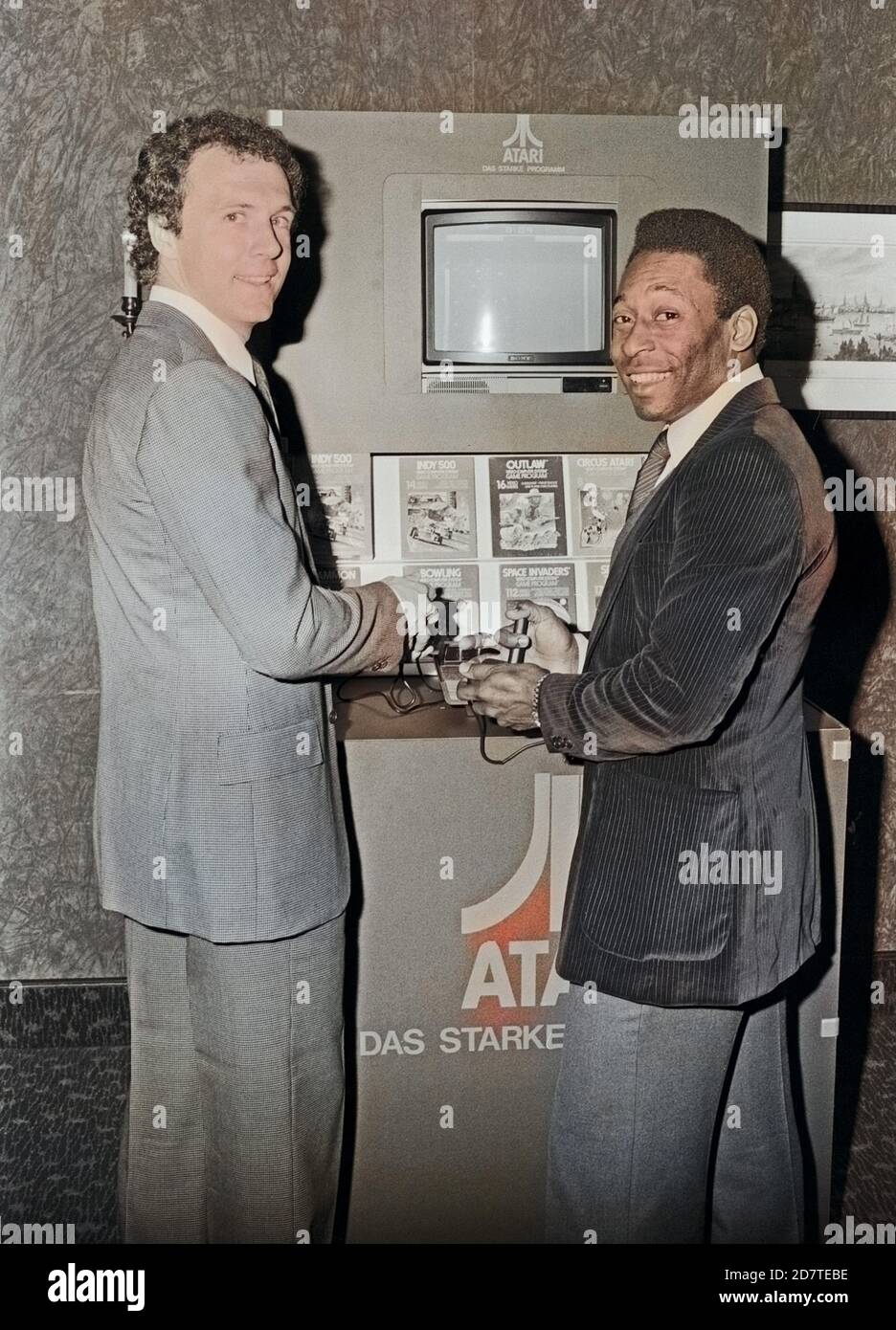 Franz beckenbauer and pele -Fotos und -Bildmaterial in hoher Auflösung ...