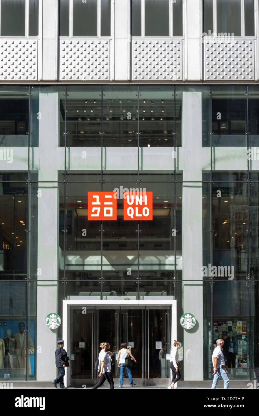 Uniqlo exterior -Fotos und -Bildmaterial in hoher Auflösung – Alamy