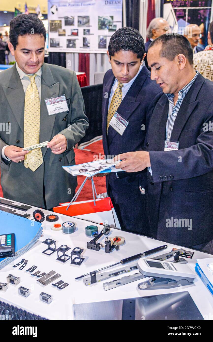 Neue produktmodelle -Fotos und -Bildmaterial in hoher Auflösung – Alamy