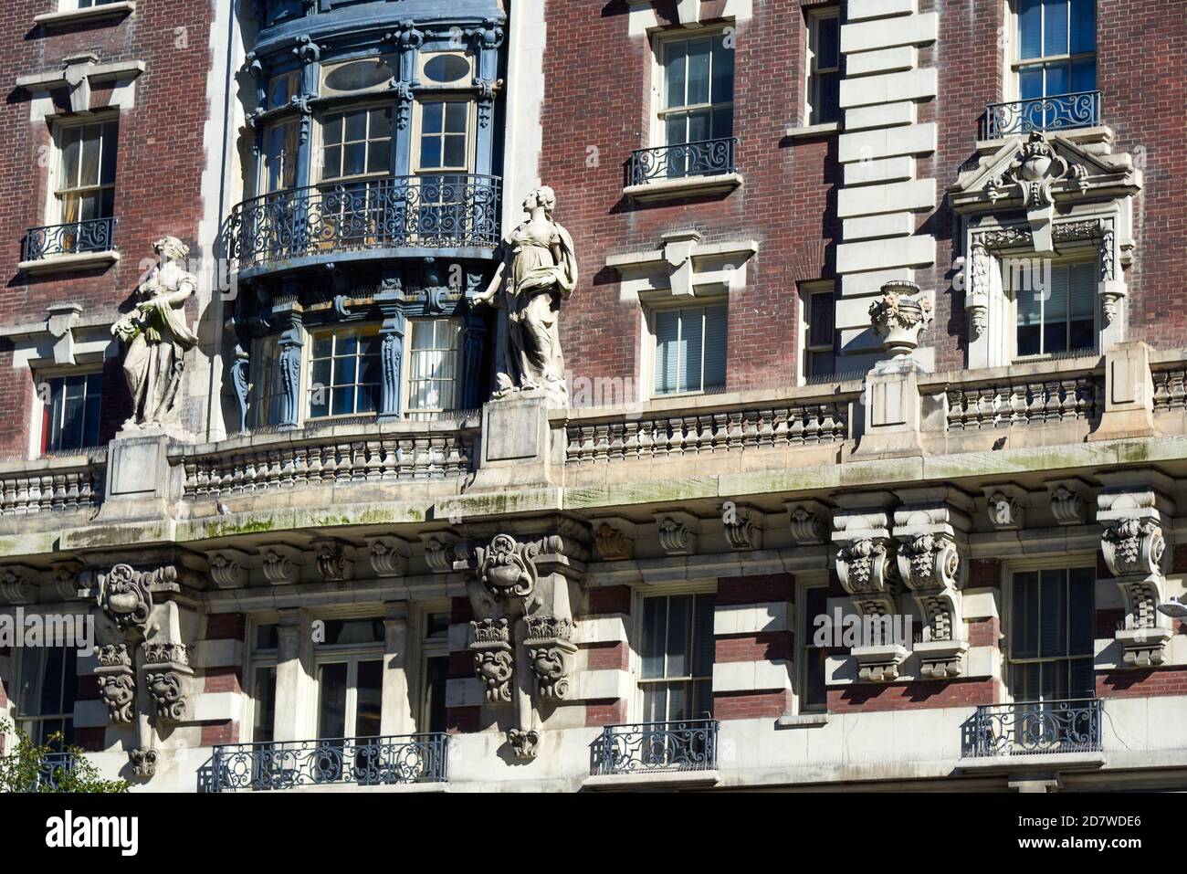 Beaux arts stil architektur -Fotos und -Bildmaterial in hoher Auflösung ...