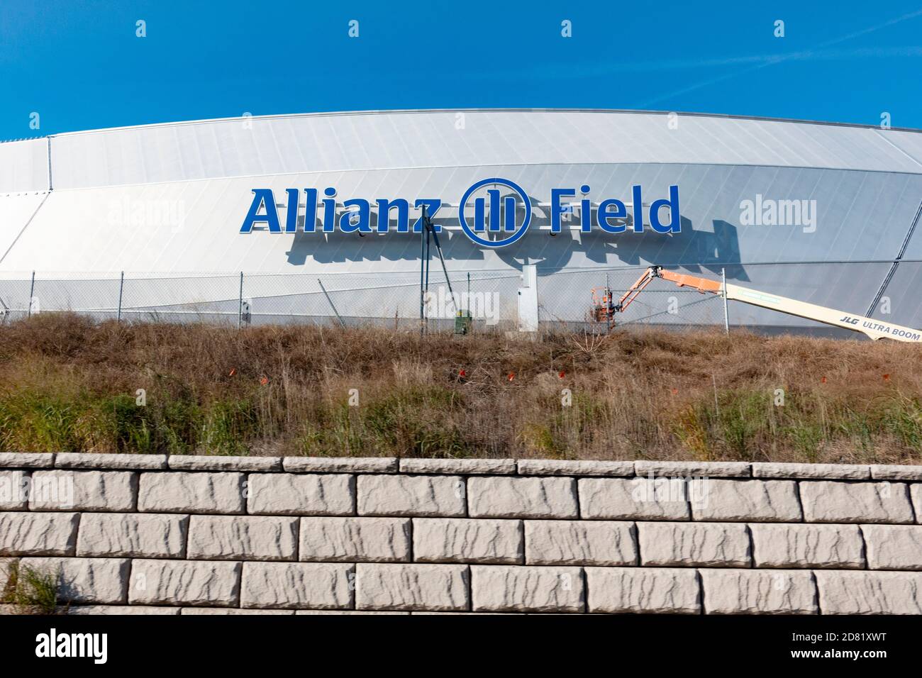 Soccer stadium field -Fotos und -Bildmaterial in hoher Auflösung – Alamy