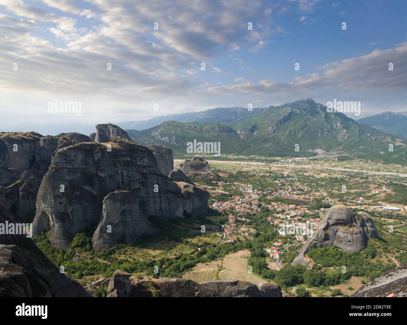 Meteora luftaufnahme -Fotos und -Bildmaterial in hoher Auflösung – Alamy