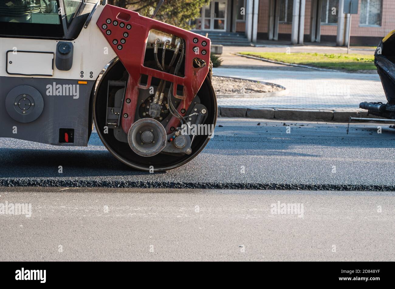 Asphalt Straßenwalze mit schweren Vibrationswalzen Verdichter Presse ...