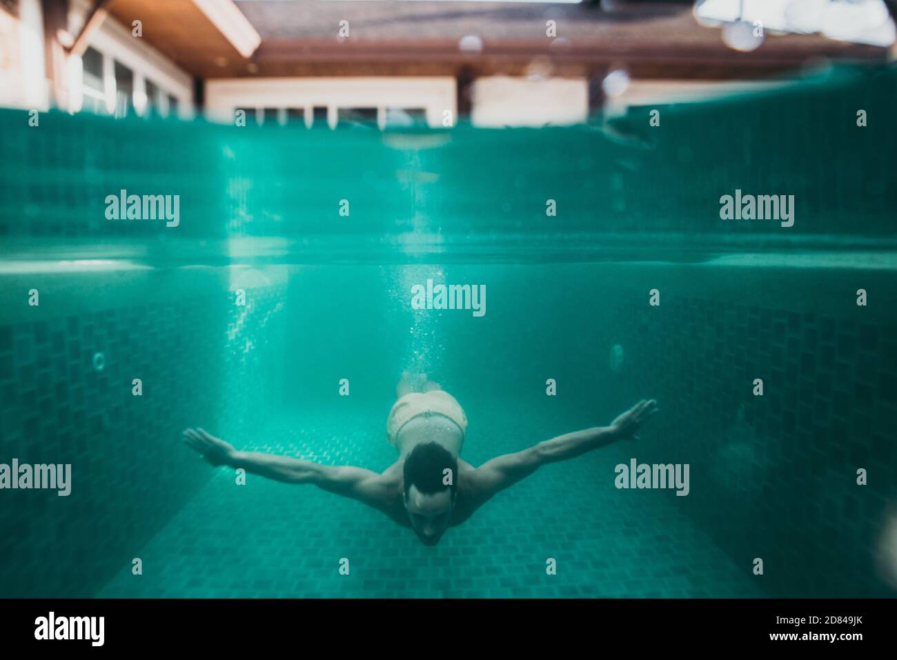 Haus Swimmingpool Stockfotos und -bilder Kaufen - Alamy