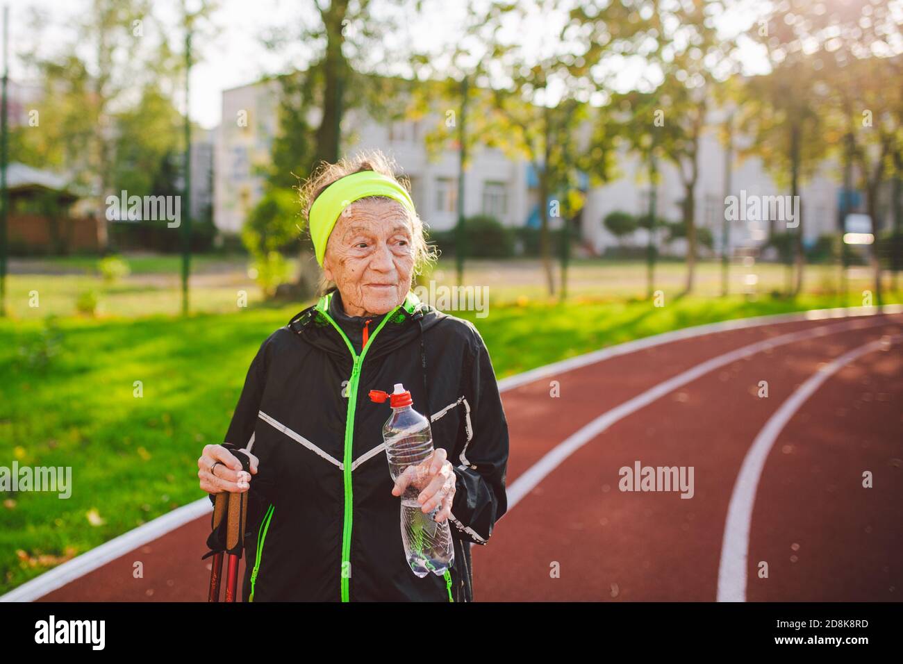 Senior Senioren Wellness Stockfotos und -bilder Kaufen - Alamy