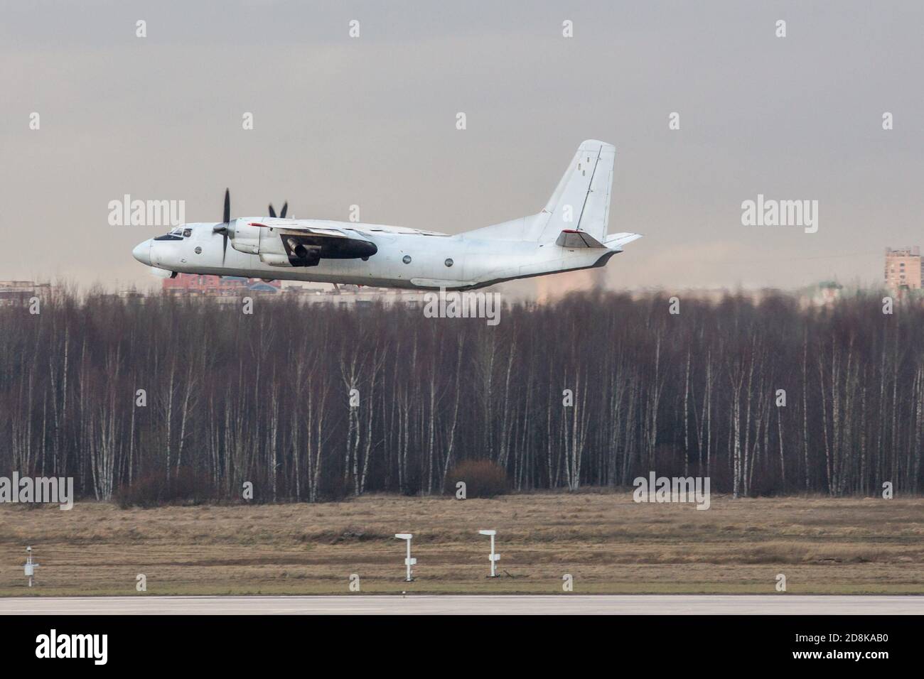 Turboprop regionalflugzeuge -Fotos und -Bildmaterial in hoher Auflösung ...