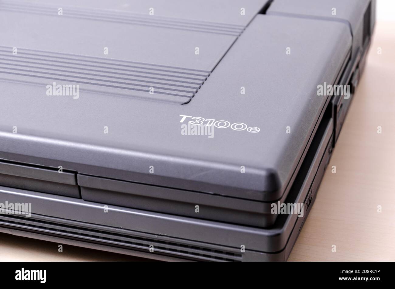 90er jahre laptop -Fotos und -Bildmaterial in hoher Auflösung – Alamy