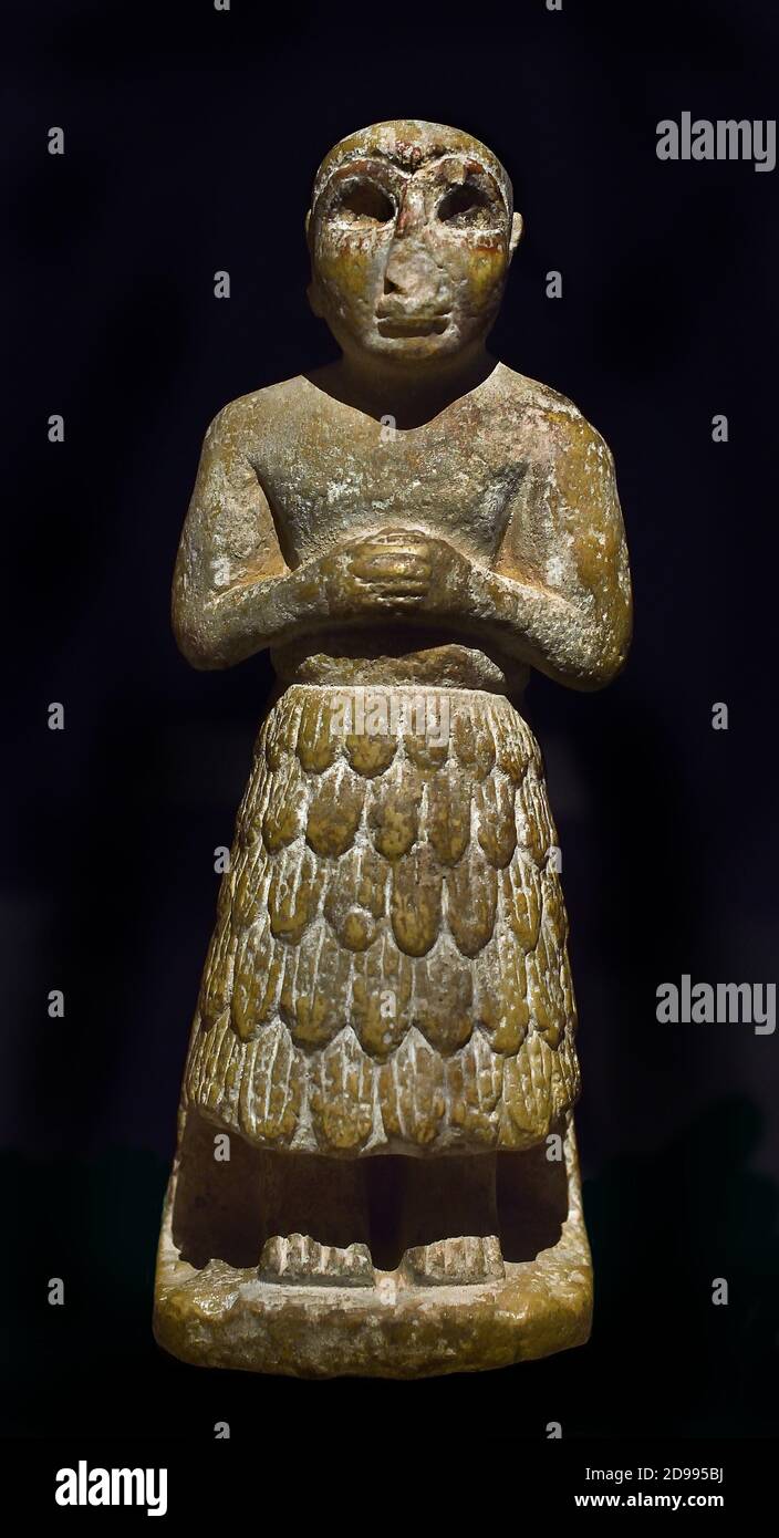 Sumerian statue -Fotos und -Bildmaterial in hoher Auflösung – Alamy