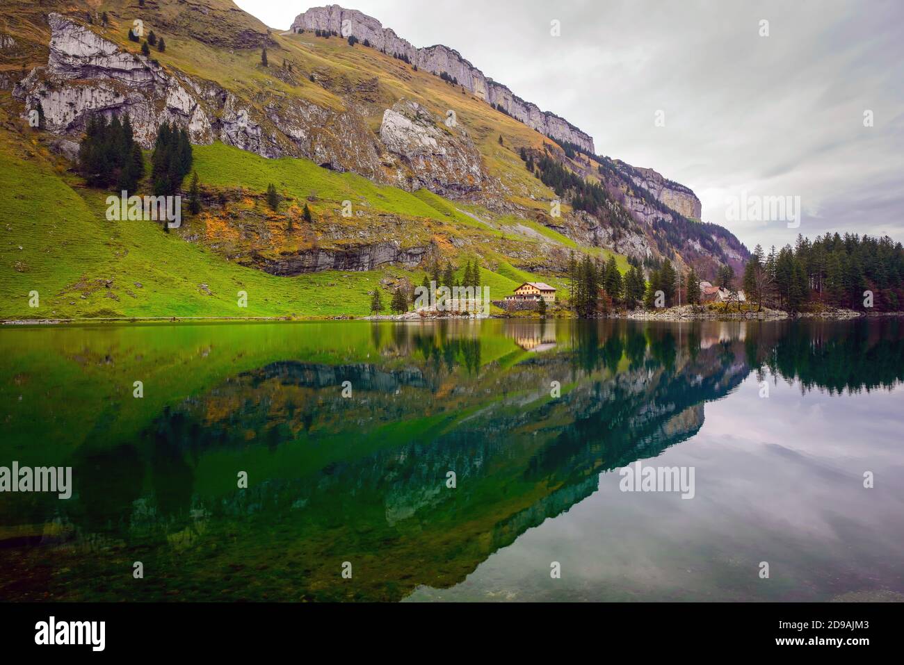 Schöne Landschaft rund um den Seepsee im Alpsteinmassiv des Kantons ...