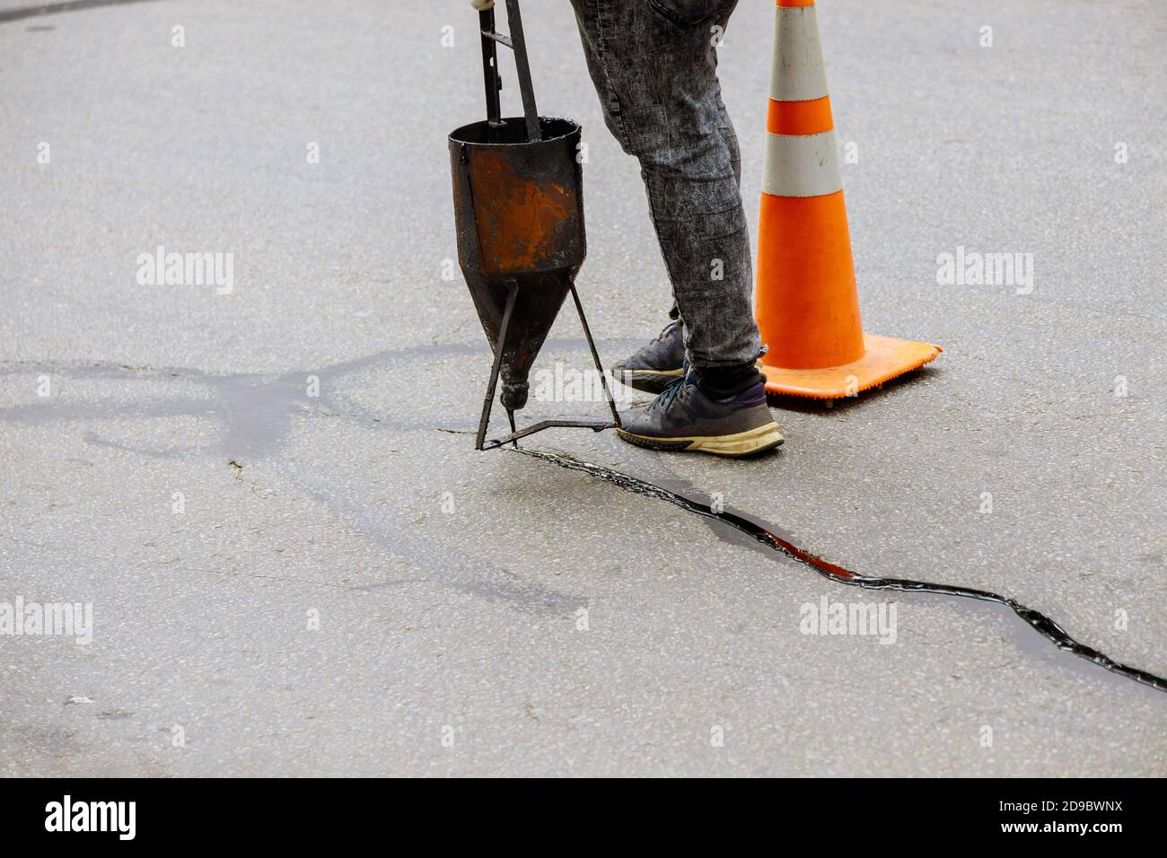 Bitumen dichtmasse -Fotos und -Bildmaterial in hoher Auflösung – Alamy