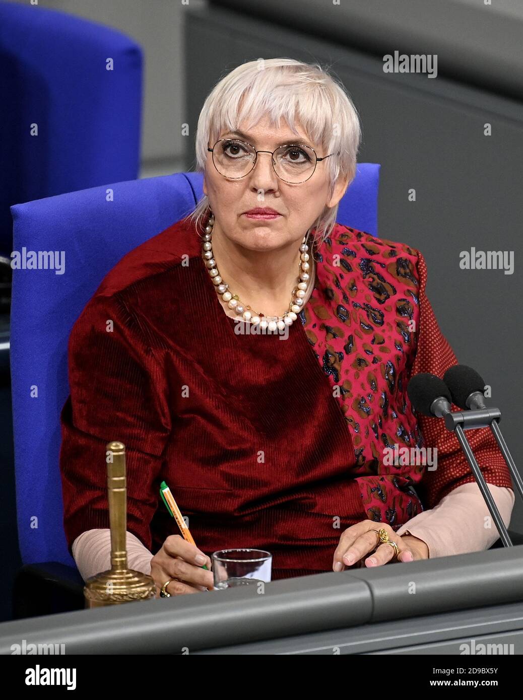 Claudia roth bundestagsvizepräsident -Fotos und -Bildmaterial in hoher ...