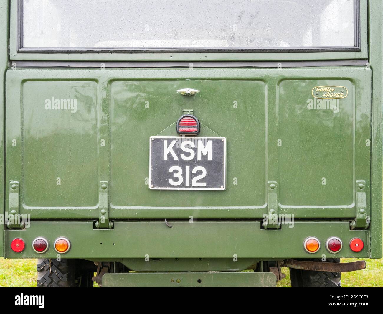 Land rover tickford karosserie -Fotos und -Bildmaterial in hoher ...