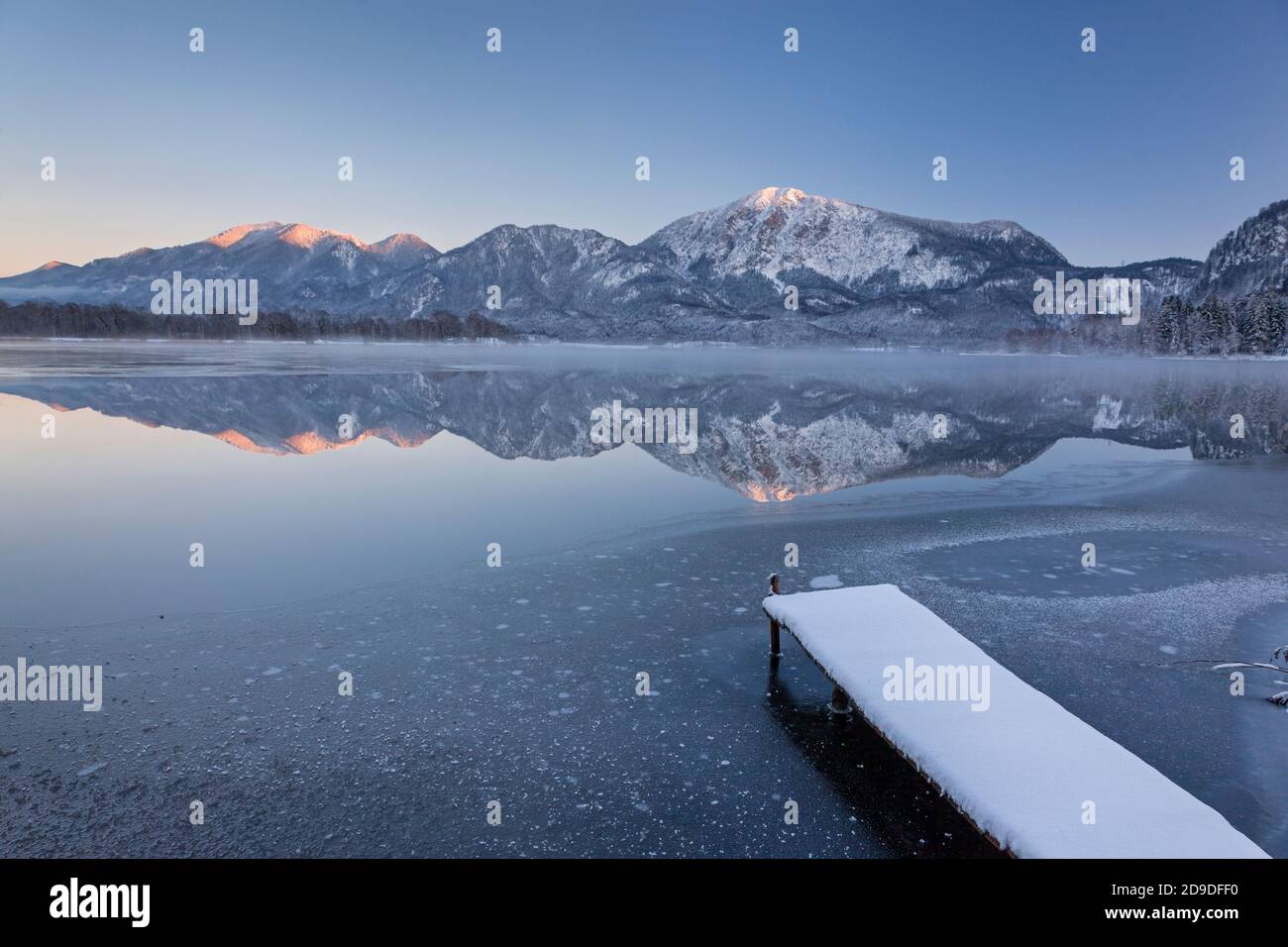 See kochel see kochel -Fotos und -Bildmaterial in hoher Auflösung – Alamy