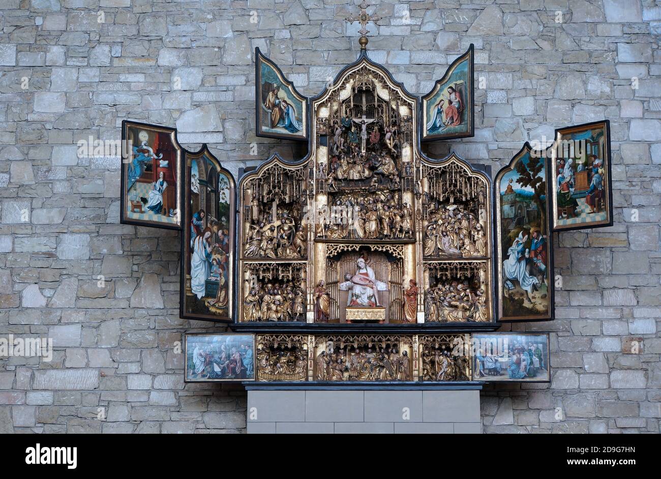 Salvatorkirche mit Pietà und Altar Schmerzhafte Mutter von Heimbach im Antwerpener Retabel ...