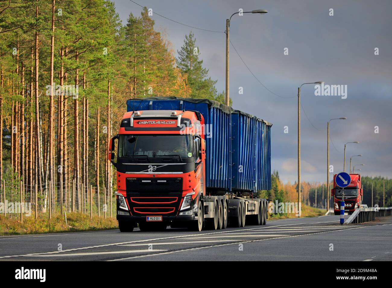 Lkw fahrzeugplattformen -Fotos und -Bildmaterial in hoher Auflösung – Alamy