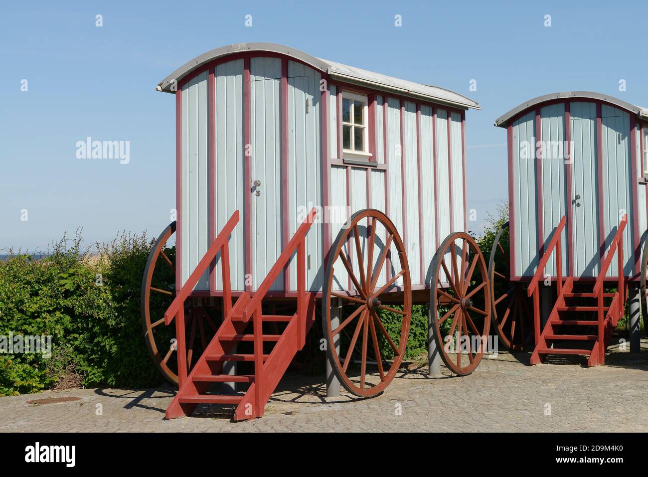 Historische Badewagen auf der Promenade von Bansin, Seebad Bansin ...