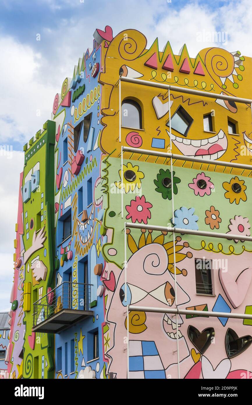 Buntes Happy Rizzi Haus in Braunschweig, Deutschland Stockfotografie ...