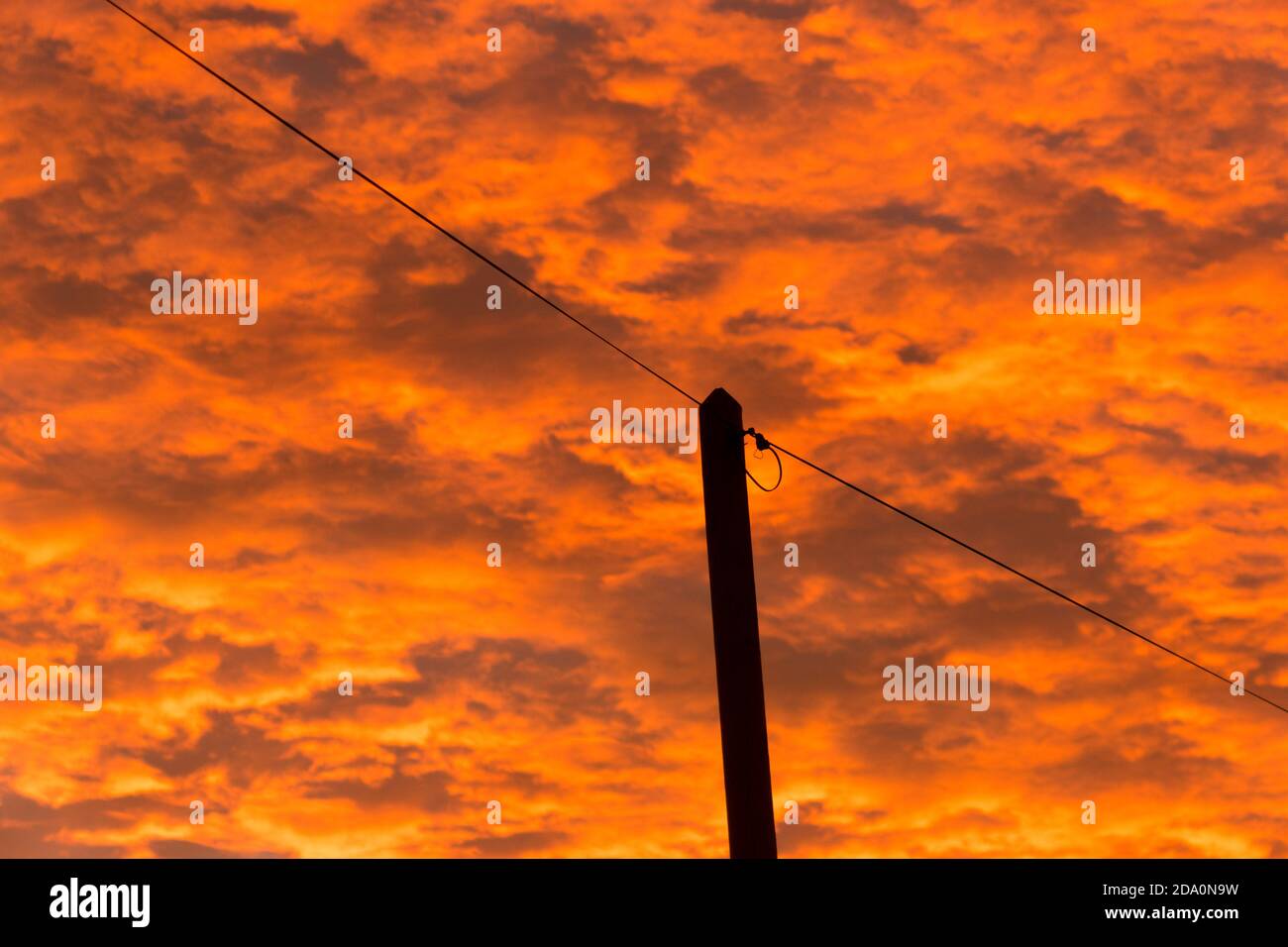 Elektrische leitung -Fotos und -Bildmaterial in hoher Auflösung – Alamy