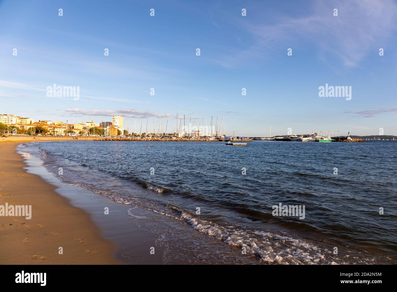 Sainte Maxime, Var, Frankreich - der Strand Stockfotografie - Alamy