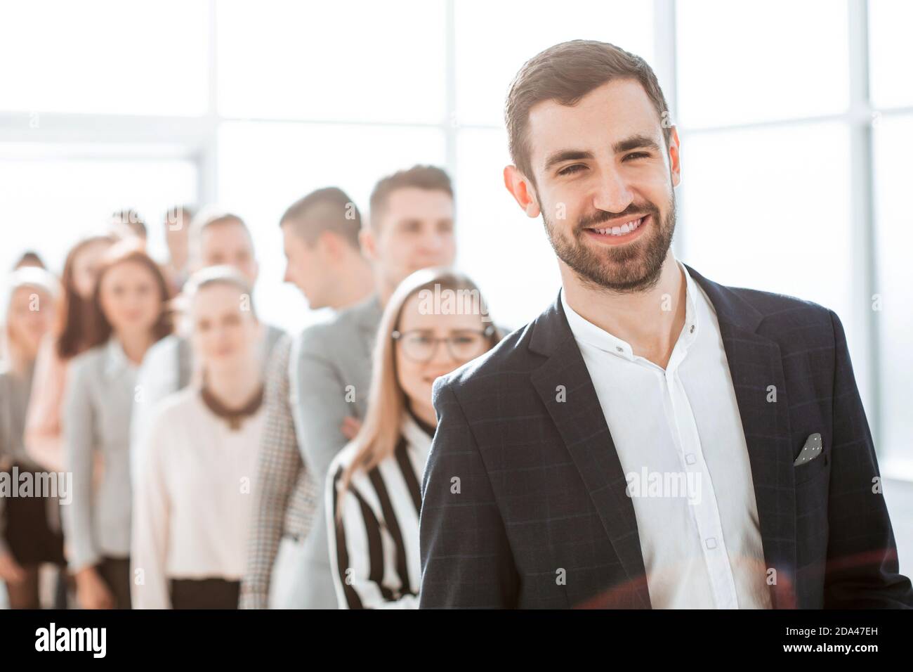 Studenten stehen schlange -Fotos und -Bildmaterial in hoher Auflösung ...