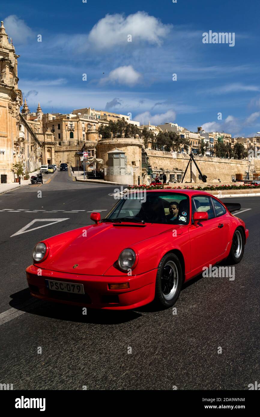 Klassischer roter porsche -Fotos und -Bildmaterial in hoher Auflösung ...