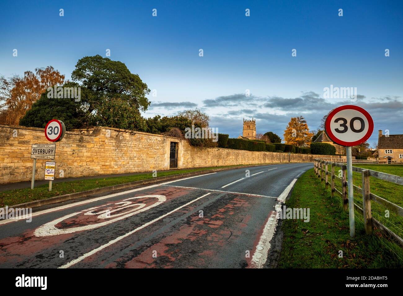 Hauptstrasse sign -Fotos und -Bildmaterial in hoher Auflösung – Alamy