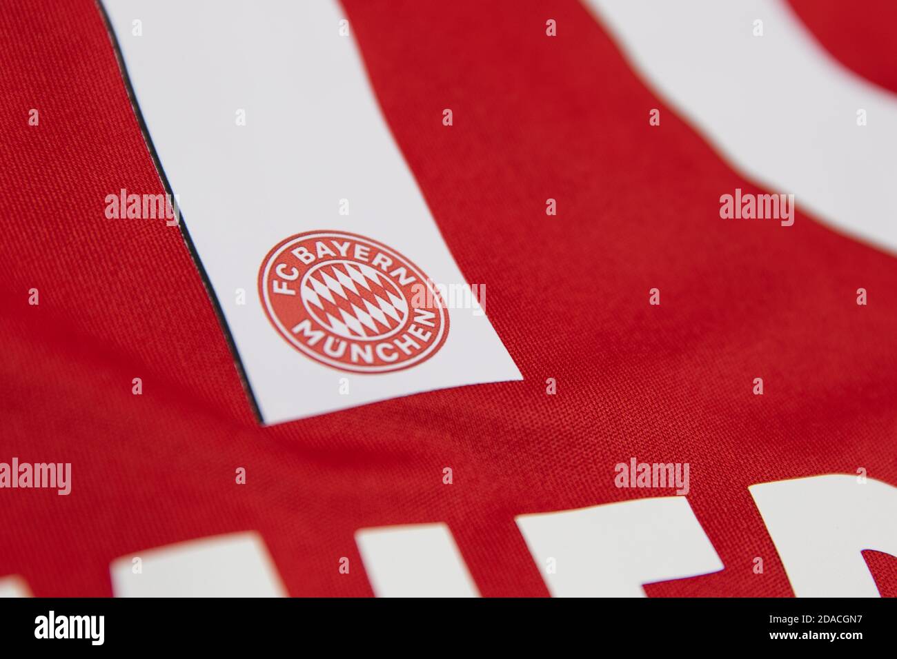 Fc bayern logo -Fotos und -Bildmaterial in hoher Auflösung – Alamy
