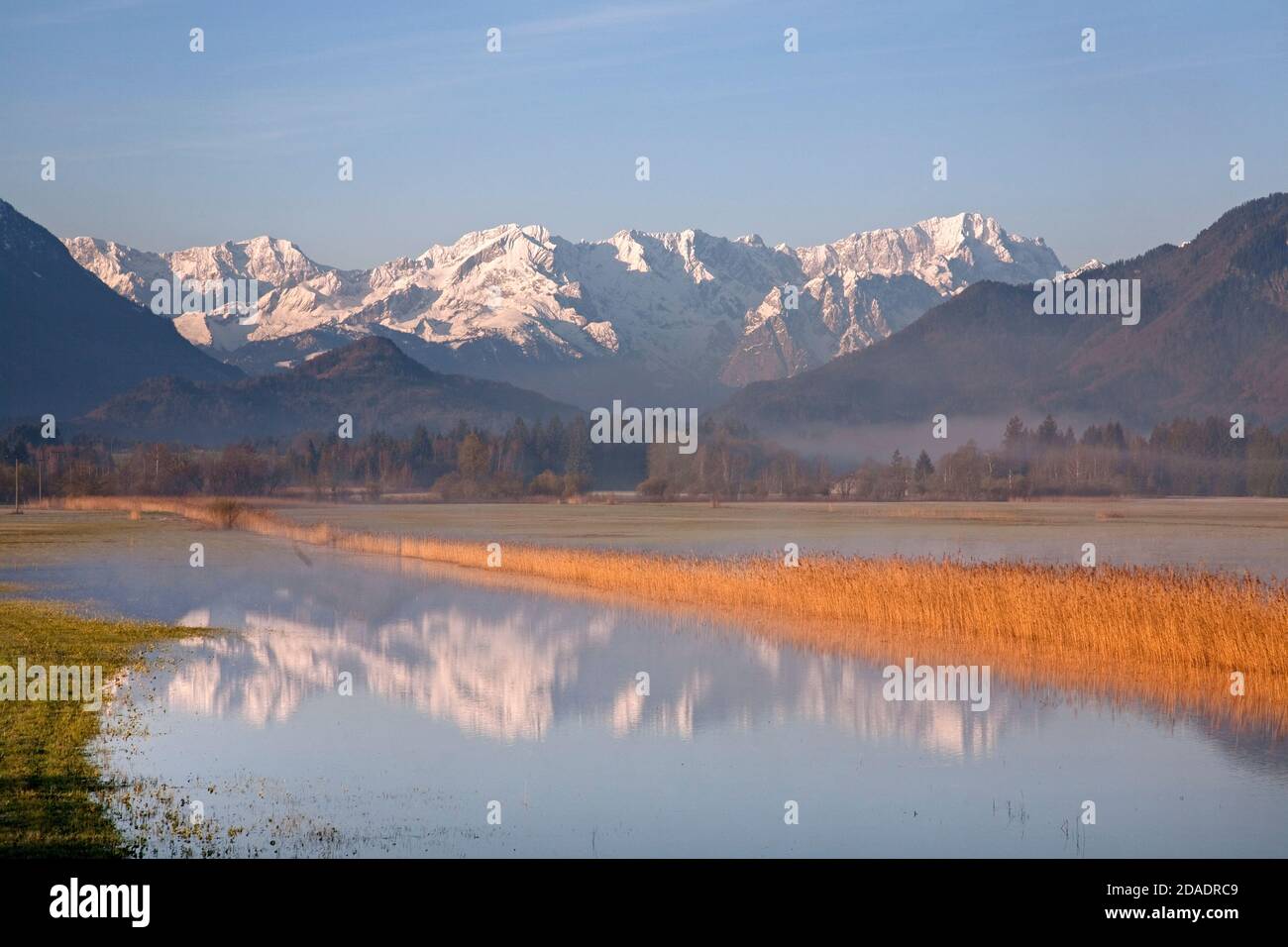 Murnauer moos germany bavaria -Fotos und -Bildmaterial in hoher ...