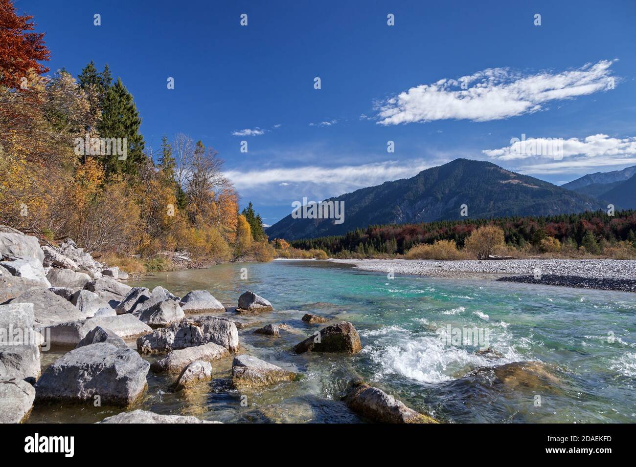Isar river lenggries bavaria -Fotos und -Bildmaterial in hoher ...