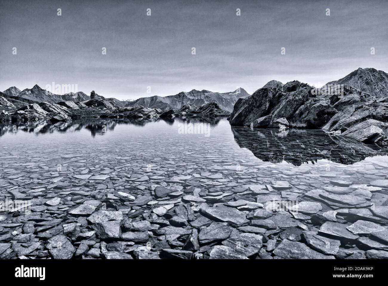 Pellaud alpensee -Fotos und -Bildmaterial in hoher Auflösung – Alamy