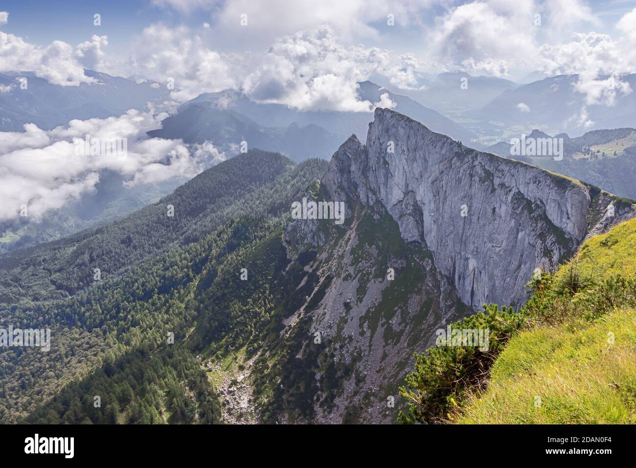 Berg schafberg zum wolfgangsee -Fotos und -Bildmaterial in hoher ...