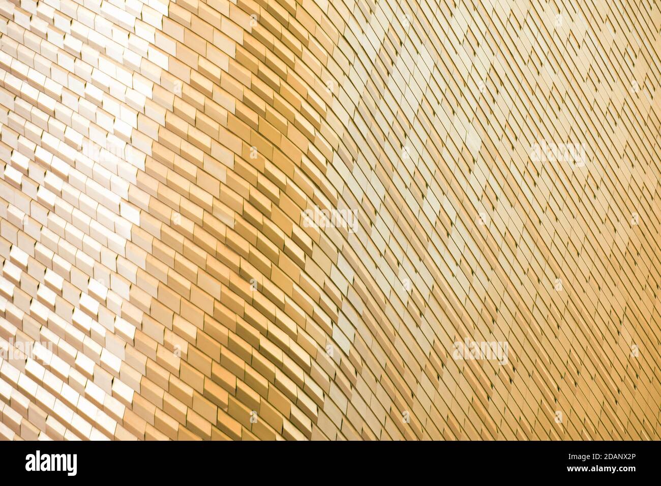 Gold cladding -Fotos und -Bildmaterial in hoher Auflösung – Alamy