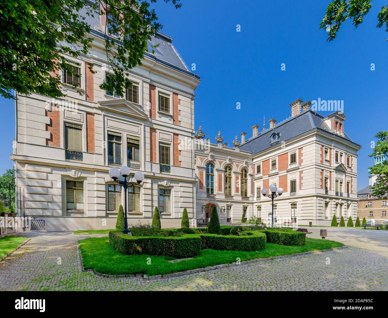 PSZCZYNA, SCHLESISCHE PROVINZ, POLEN: ger.: Pless, neobarockes Schloss ...