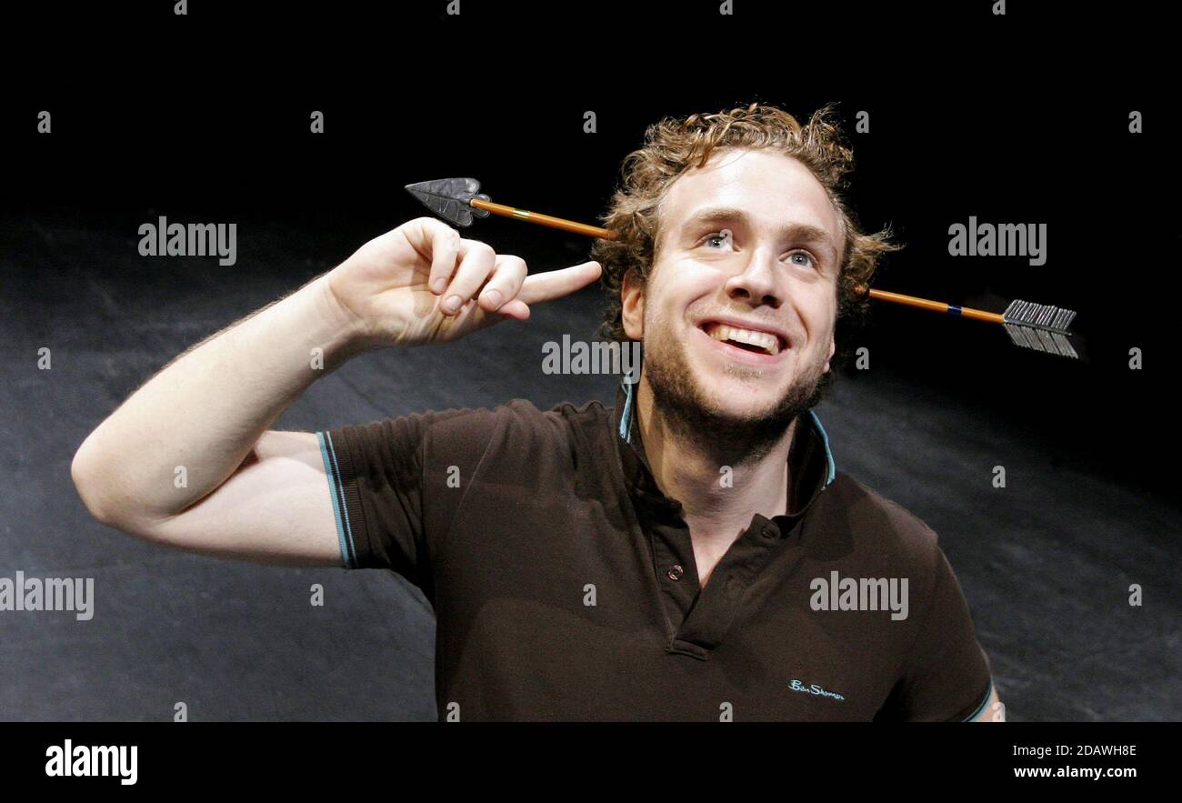 Rafe Spall (Rafe) in THE KNIGHT OF THE BURNING PESTLE von Francis ...