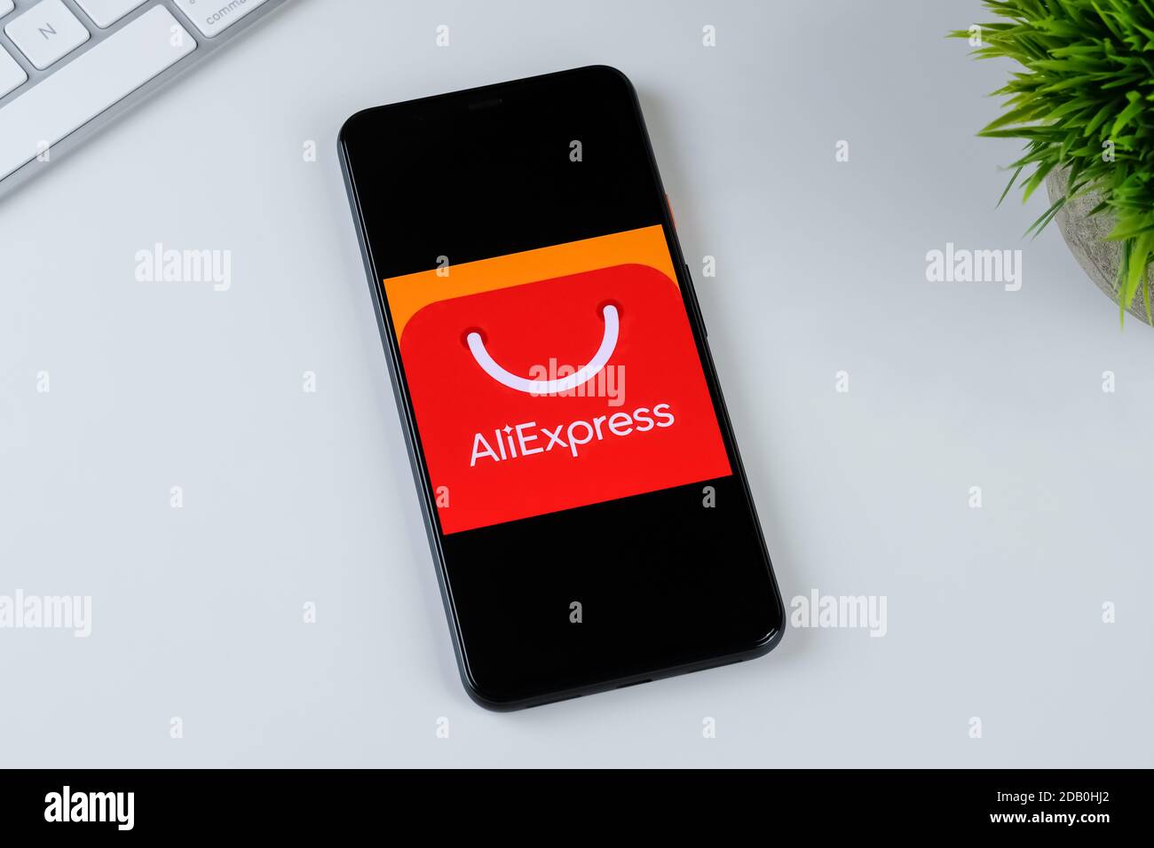 Aliexpress App Logo Stockfotos und -bilder Kaufen - Alamy