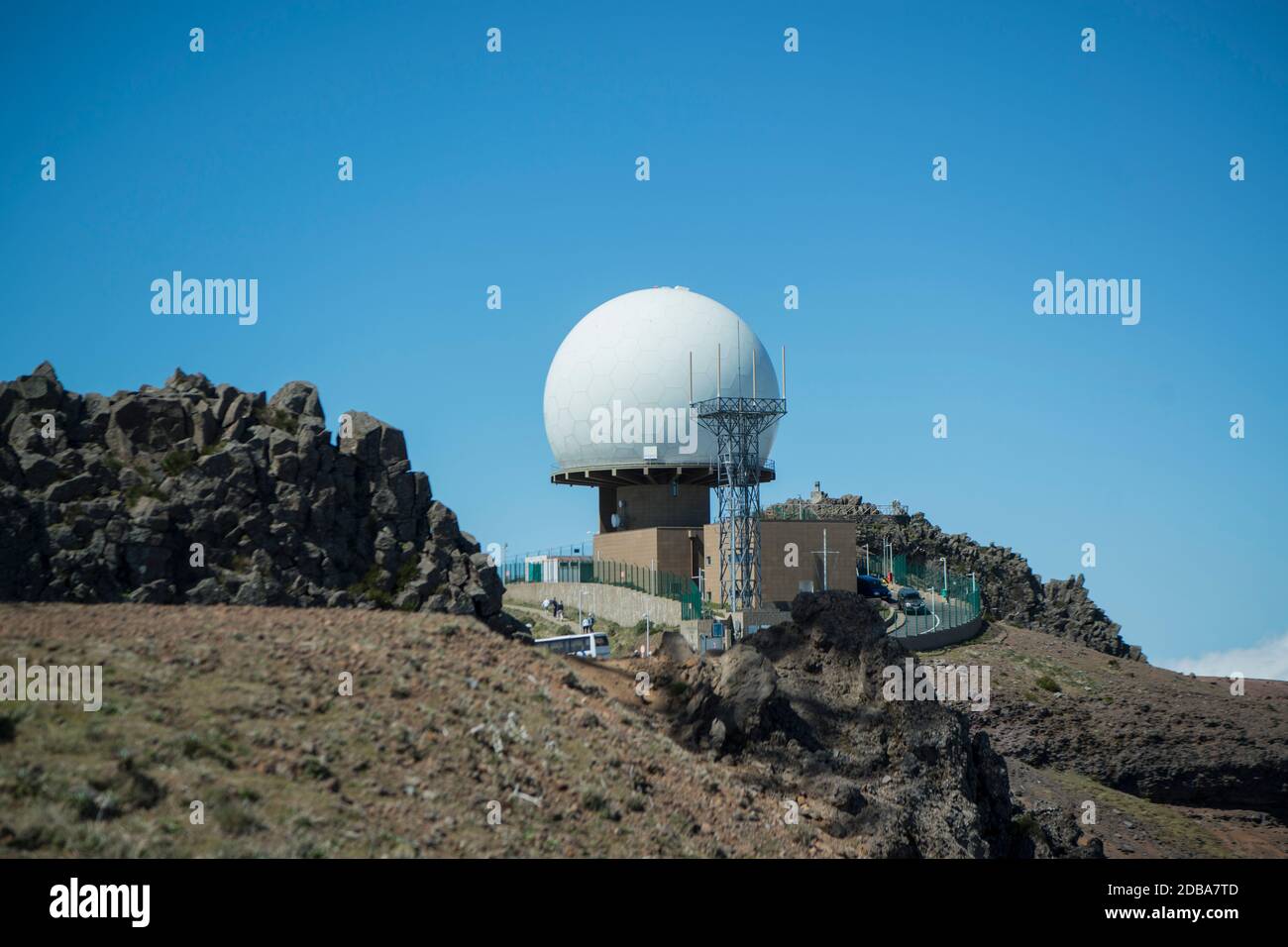 Die NATO Radarstation und das Observatorium auf dem Pico do Arieiro im ...