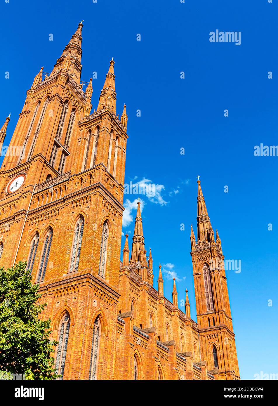 Marktkirche wiesbaden -Fotos und -Bildmaterial in hoher Auflösung – Alamy