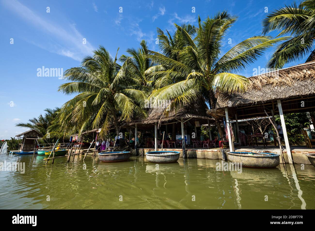 Baum dorf Stockfotos und -bilder Kaufen - Alamy