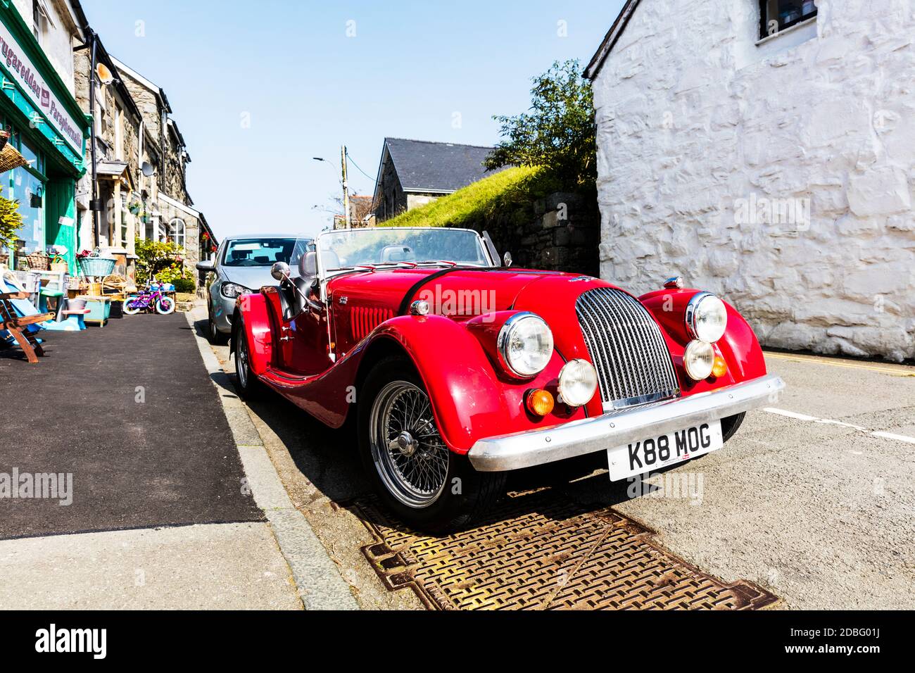 Red morgan car -Fotos und -Bildmaterial in hoher Auflösung – Alamy
