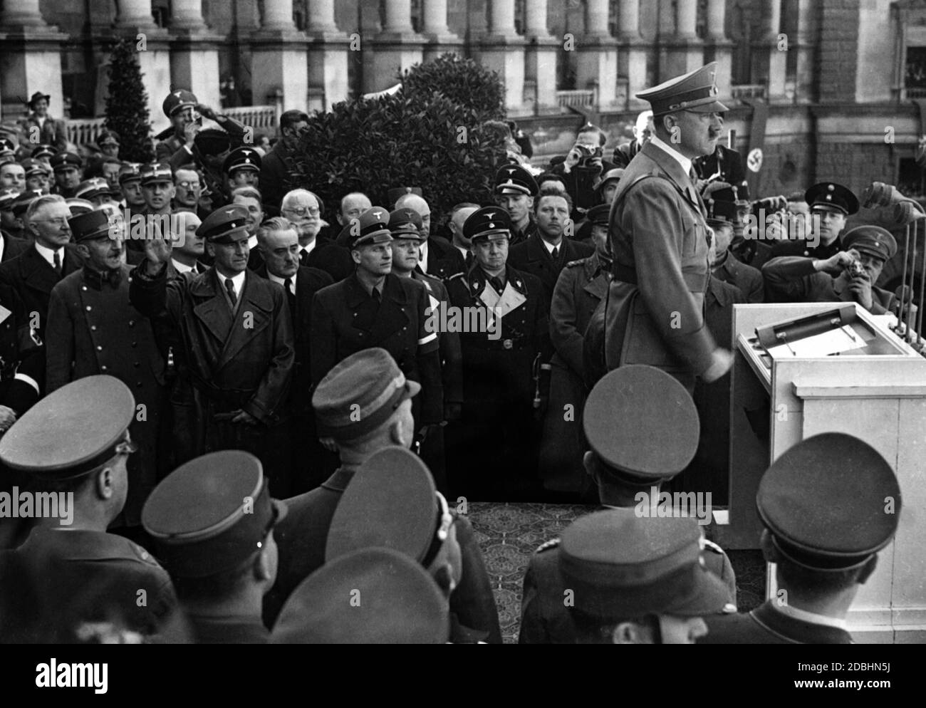 Adolf hitler wien österreich anschluss -Fotos und -Bildmaterial in ...