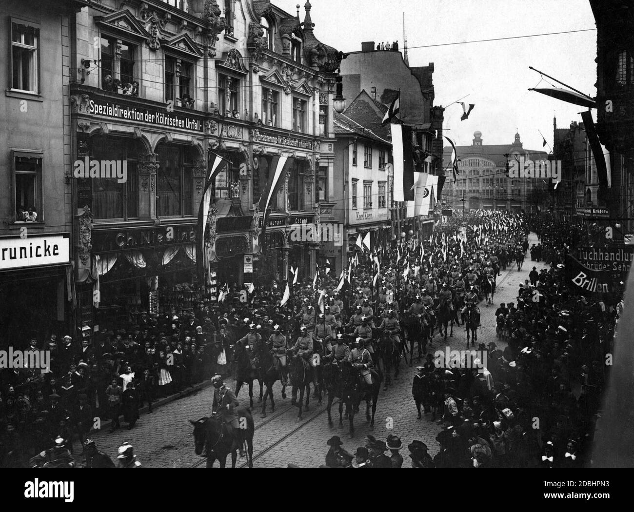 Prozession geht -Fotos und -Bildmaterial in hoher Auflösung – Alamy