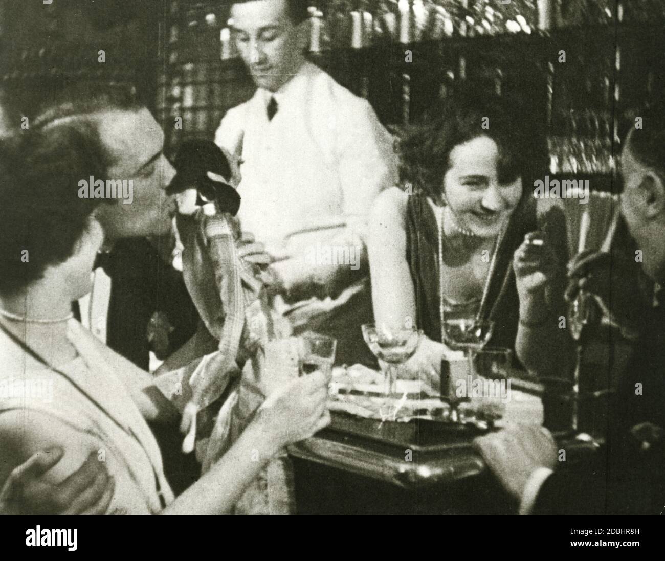 Mann frau berlin 1920s -Fotos und -Bildmaterial in hoher Auflösung – Alamy